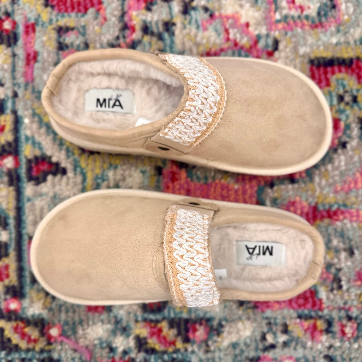 MIA Kirsa Sand Clog – WEE the People